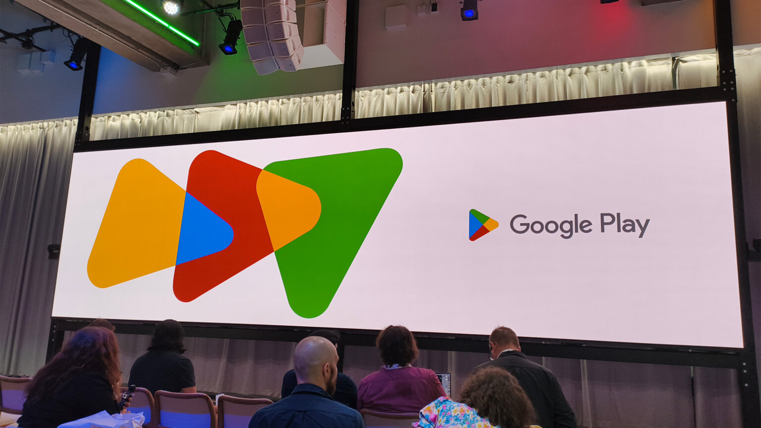 Google ztěžuje instalaci aplikací mimo obchod Play